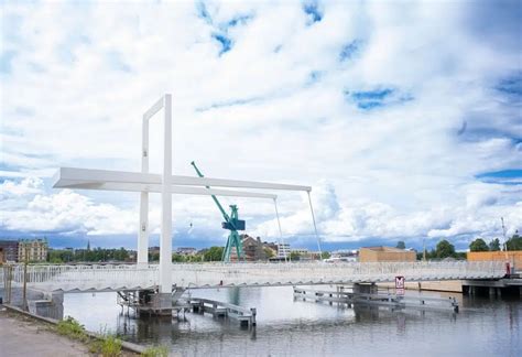 Optimizing Movable And Concrete Bridge Design At Sting Technia