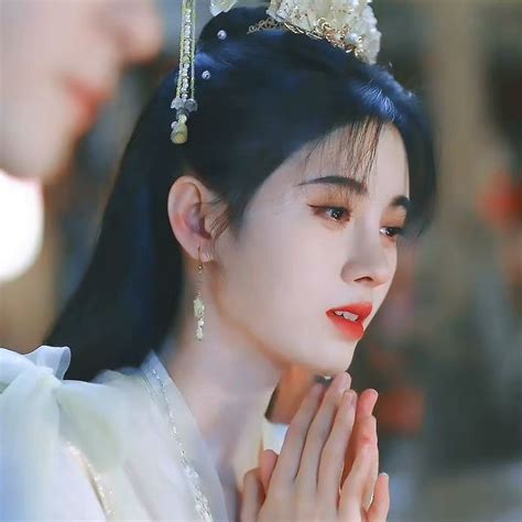 Ghim Của 柏嘉 黃 Trên 小鞠