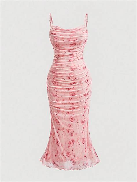 Plus Size Ruffled Bodycon Dress With Floral Print And Spaghetti Straps