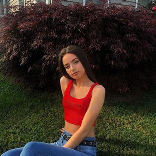 Lily Itslily W Instagram Photos And Videos Love My Body Women Lily