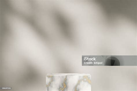 잎 그림자가있는 프리미엄 연단 디스플레이 화장품 또는 미용 제품 프로모션 모형 자연석 계단 받침대 3d 렌더링 그림 0명에 대한 스톡 사진 및 기타 이미지 Istock