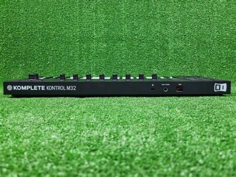 MIDI-клавиатура Native Instruments Komplete Kontrol M32, б/у, в наличии ...