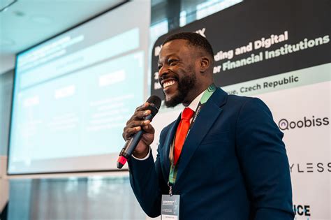 Constructing Green Data Centers