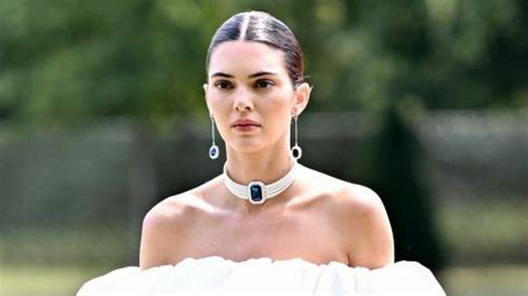 Kendall Jenner Was A Pantsless Floating Pompom At The Jacquemus Le Chouchou” Show Flipboard