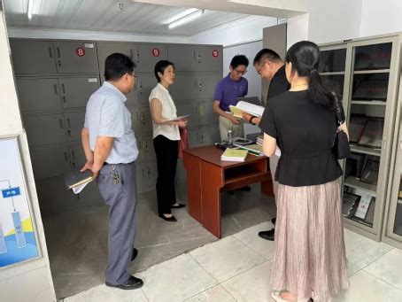 市档案局专家组至石湖荡镇东夏村开展上海市档案工作服务农村基层社会治理试点验收工作