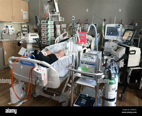 Life Support Auf Der Intensivstation Patient Auf Die Extrakorporale