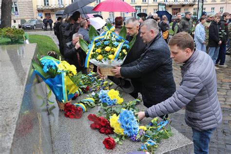 На Львівщині вшанували память видатного українця Вячеслава Чорновола фото