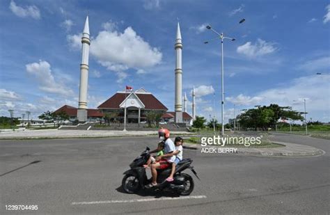 Hasyim Asyari Photos And Premium High Res Pictures Getty Images