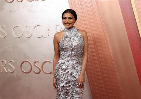 Mindy Kaling Goes Sheer In Oscar De La Renta Dress For Oscars 2025