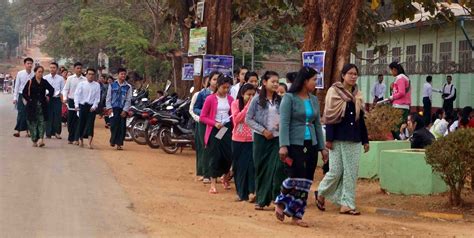 ၂၀၁၉ ခုနှစ်၊ တက္ကသိုလ်ဝင်စာမေးပွဲ ဒုတိယနေ့ဖြေဆို Myanmar Digital News