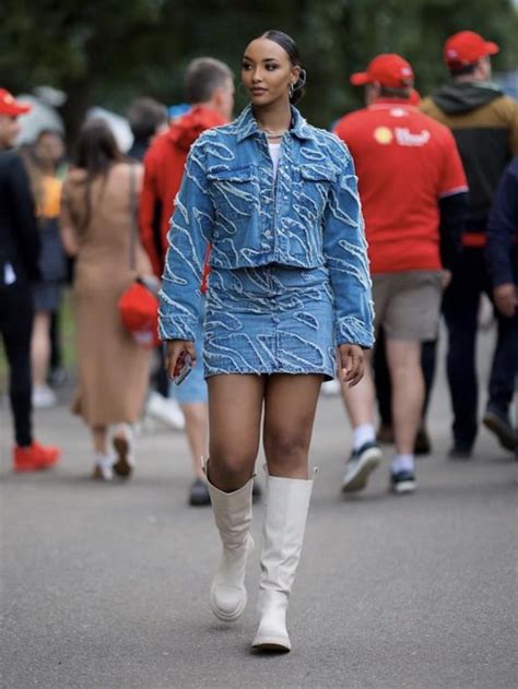 Naomi Schiff R Uk Celebs Boots