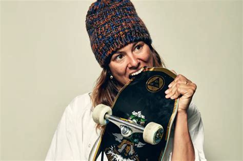 Nora Vasconcellos Mistaken As Member Of Lgbtqia At Gay Bar Outing