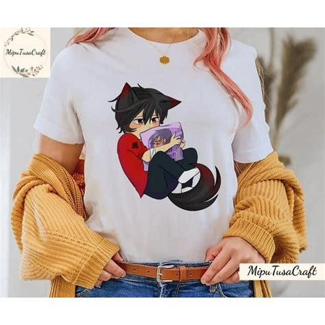 1975 Uztee Unisex Aaron Lycan With Waifu Aphmau Lycan Shirt Aphmau Aaron Lycan Shirt Aphmau T
