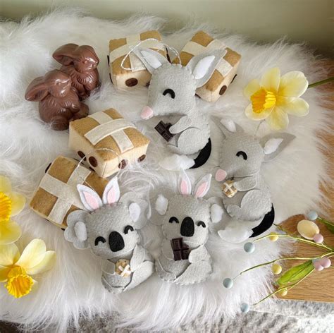 Australian Easter Tree Ornaments Bilby Koala Hot Cross Buns Felt