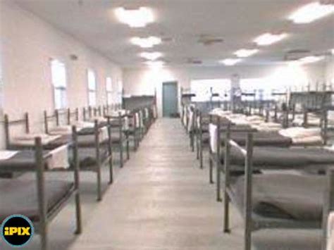 Take A Tour Of The Depressing Life Inside Floridas Prison System