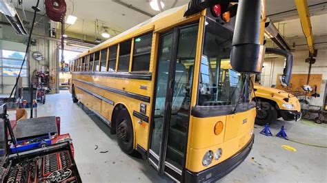 2006 Thomas Saf T Liner Hdx Allsurplus