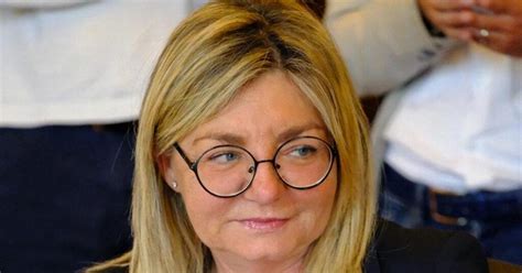 Anna Maria Bertini Si è Dimemessa Marta Paraventi Nuova Assessora Alla