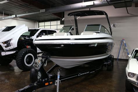 2018 Crownline 235 Ss 62 Liter V 8 Dual Prop System Bluetooth Sound
