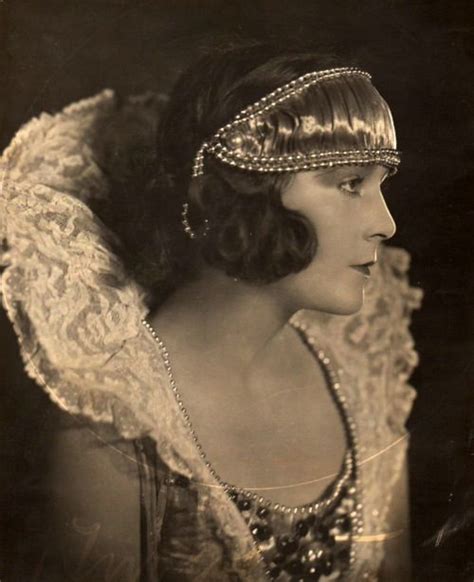 Glamorous Vilma Banky In Costume 1920s Fashion Headpiece Flapper
