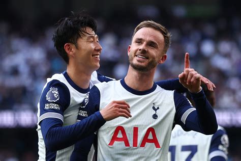 Mikey Moore Names The Two Tottenham Stars Who Are Helping Him All The