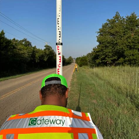 Level Loop Gateway Land Survey