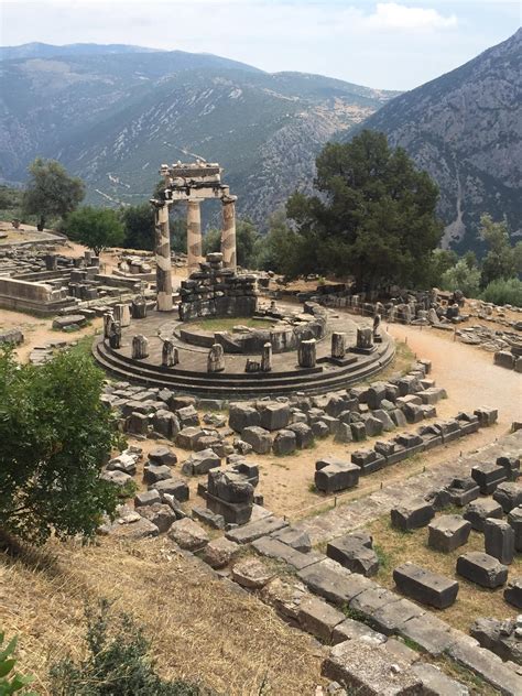 What Is An Oracle In Ancient Greece