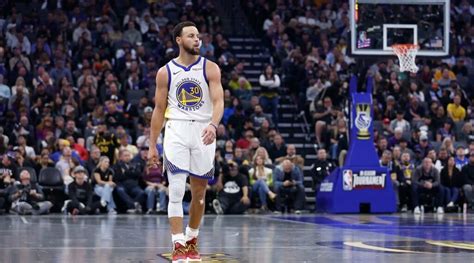 Nba Warriors Guard Steph Curry To Be Reevaluated On Friday After Ankle