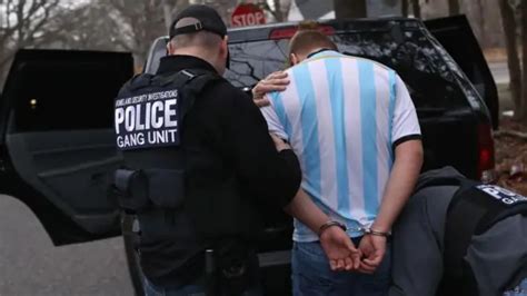 La Corte Suprema De Eeuu Autoriza Al Gobierno De Trump Reanudar