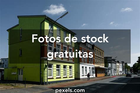 439 860 Fotos Y Imágenes De Edificios Pintados Gratis · Banco De Fotos