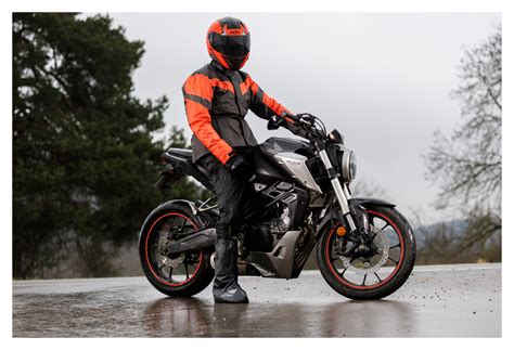 Fastway Fastway Rain Basic 201 Rain Jacket