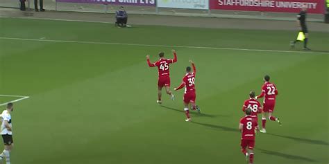 John Mcatee Tälläsi Upean Kaukolaukausmaalin League Onessa