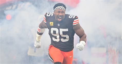 Michael Strahan Reacts To Myles Garrett Threatening His Tj Watts Single Season Sack Record