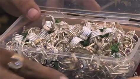 Forget Gold Many Settle For Silver Instead Ahead Of Indias Auspicious Deepavali Festival Cna