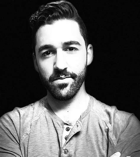 Eduardo Senior Medium