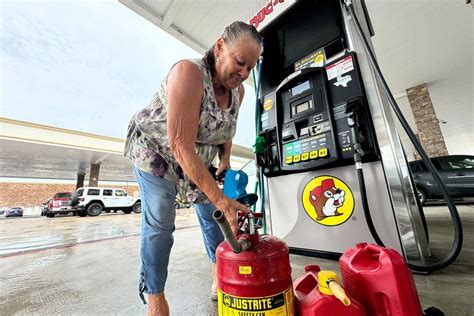 Hurricane Beryl Intensifying As It Nears Houston Warning Of Deadly