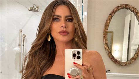 Sofija Vergara U Bikiniju Najžena