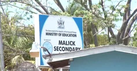 Calls Again For Police Outside Schools In Hotspots After Gunmen Seen