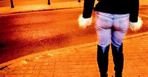 Subir Fotos A La Web Puede Atraer A Redes De Trata De Personas Para