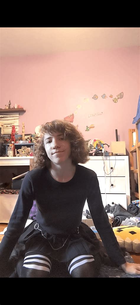 Cute Outfit R Fempark