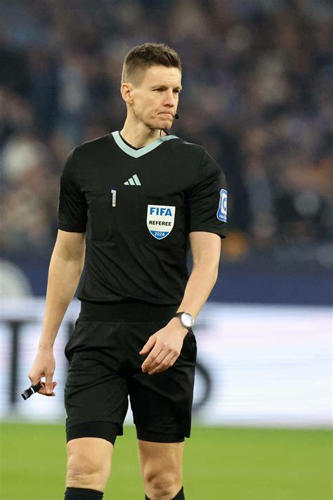 „war Schon Alles Sehr Komisch“ St Pauli Coach Hürzeler Kritisiert