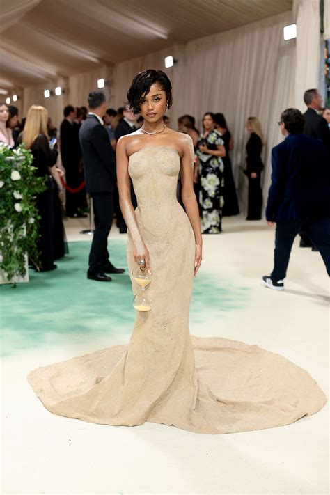 Tyla Transformed Into A Sand Sculpture At The 2024 Met Gala Vogue