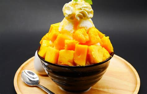 Six Unusual And Delicious Shaved Ice Desserts To Try Around Hong Kong