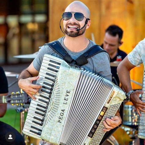 Elisson Castro Songs Events And Music Stats