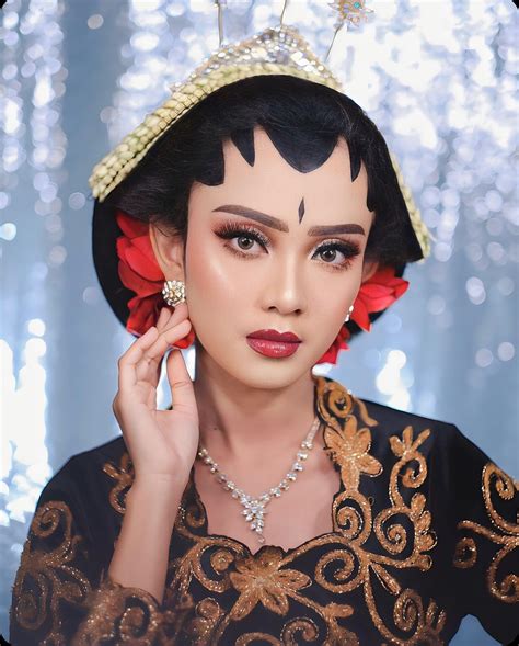 Muse Model Jogja Museviolieta • Instagram Photos And Videos