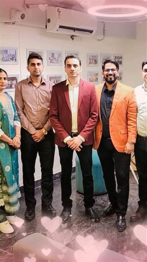 Yogesh Yadav Manifestmindsetyogesh • Instagram Photos And Videos