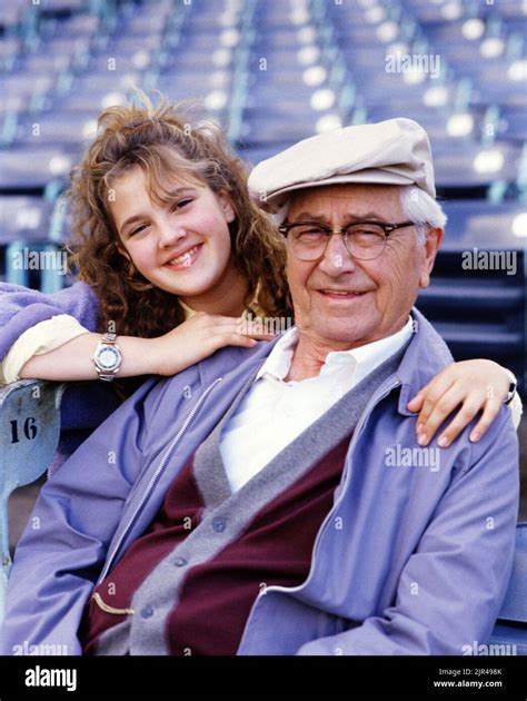 Robert Young And Drew Barrymore In A Conspiracy Of Love 1987