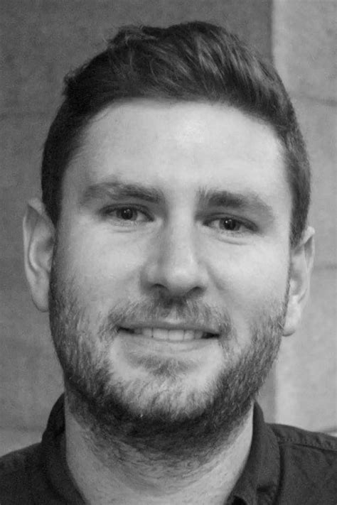 Elliott Whitton Biographie News Photos Et Vidéos