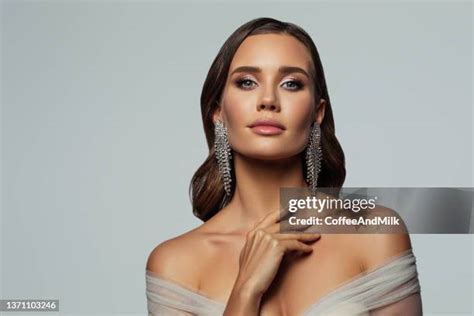 Beautiful Model Night Photos And Premium High Res Pictures Getty Images