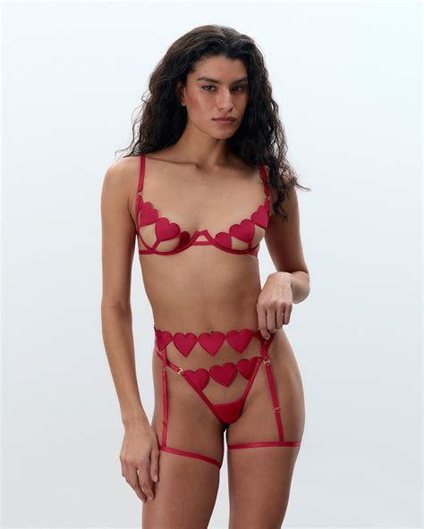 Bluebella We Only Use Premium Elastic For Our Straps The Gia Set Has