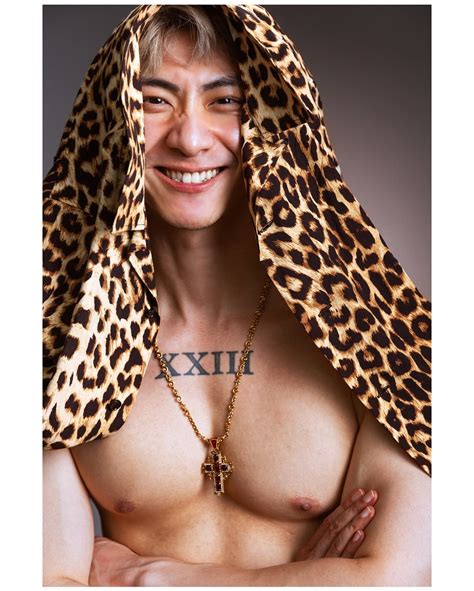 張晏廷 晏人物攝影師 晏人物 新人物 紐約念書的害羞木訥大三生 Ryan （下篇） 變身🌟害羞小男生idol Style 大改造 ️ 身高177 平常卻一直被說像是害羞小狗的ryan 既然